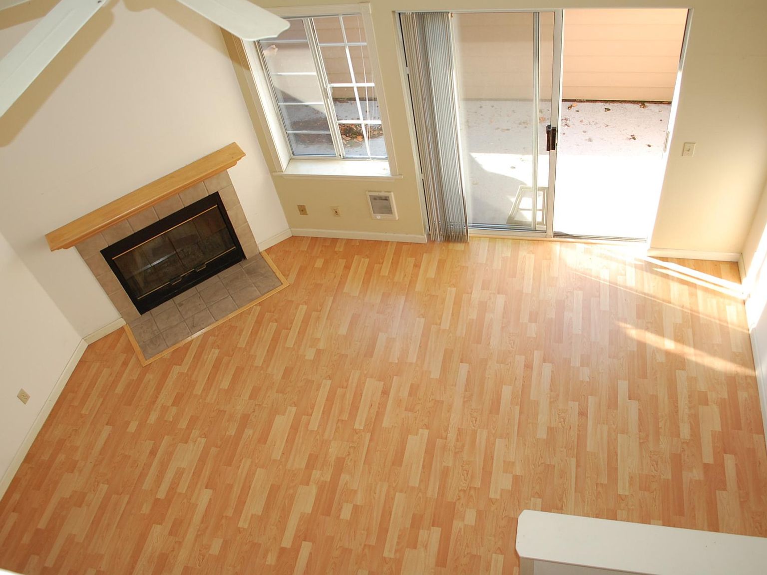 9559 Sand Point Way NE #B-4, Seattle, WA 98115 | Zillow