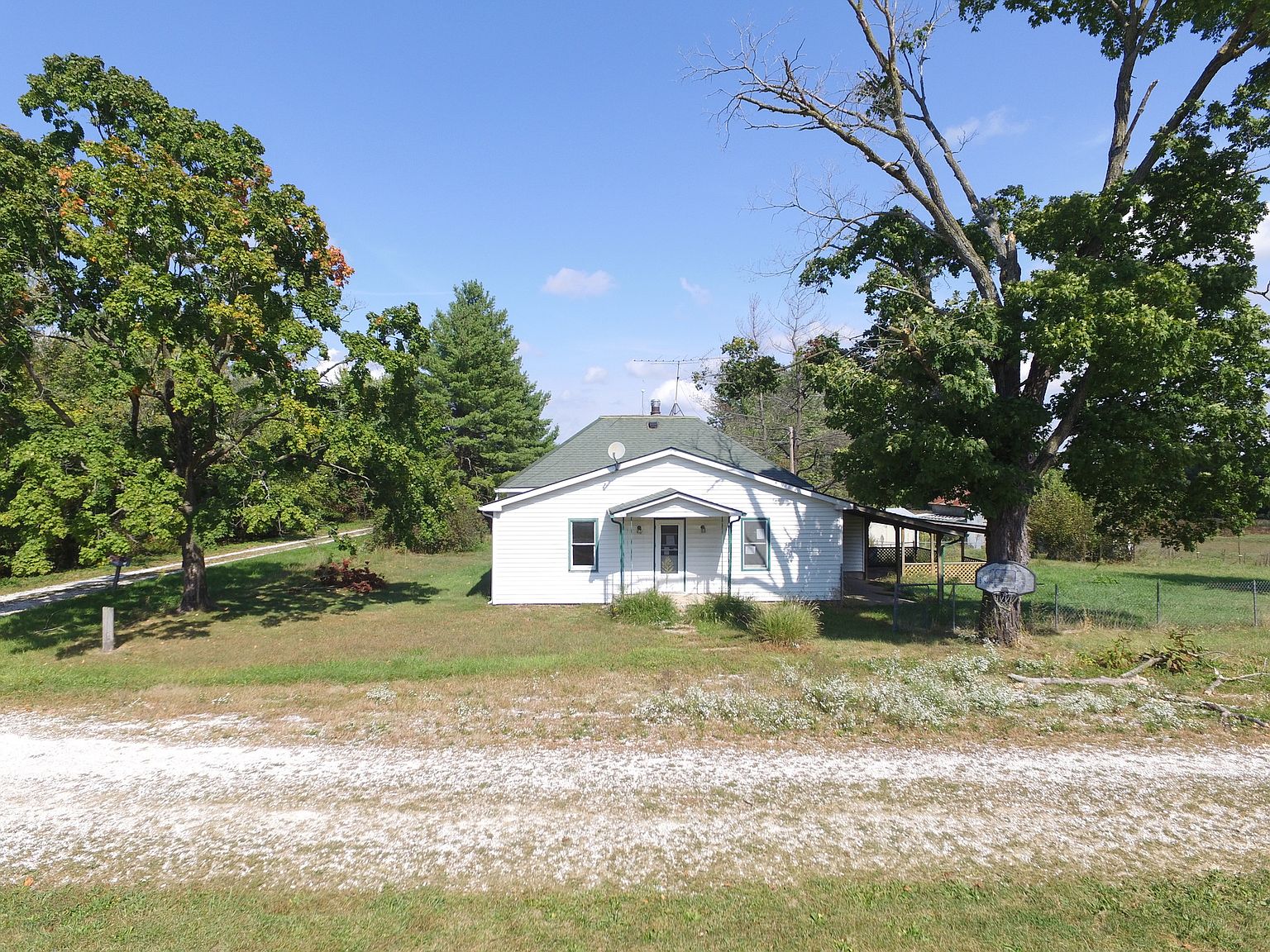 39298 Winter St, Truxton, MO 63381 | Zillow