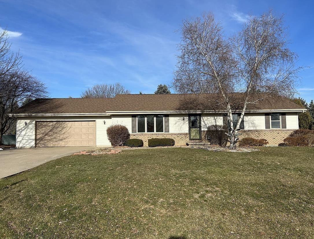 6440 Moon Shadow Dr, Greenville, WI 54942 | Zillow