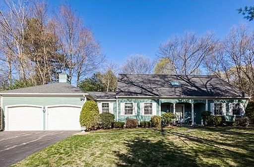 4 Meadow Ln, Maynard, MA 01754 | Zillow