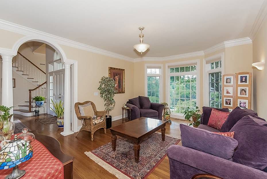 20 Shore Rd, Danbury, CT 06811 | Zillow