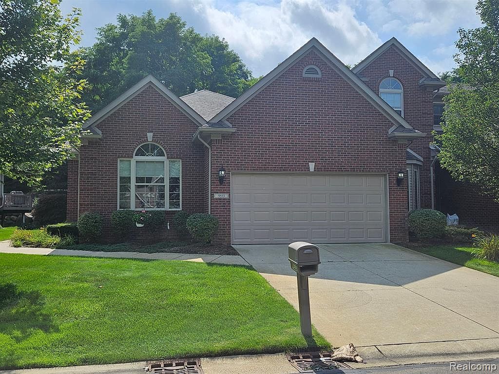 9533 Kingsway Cir, Clarkston, MI 48348 | Zillow