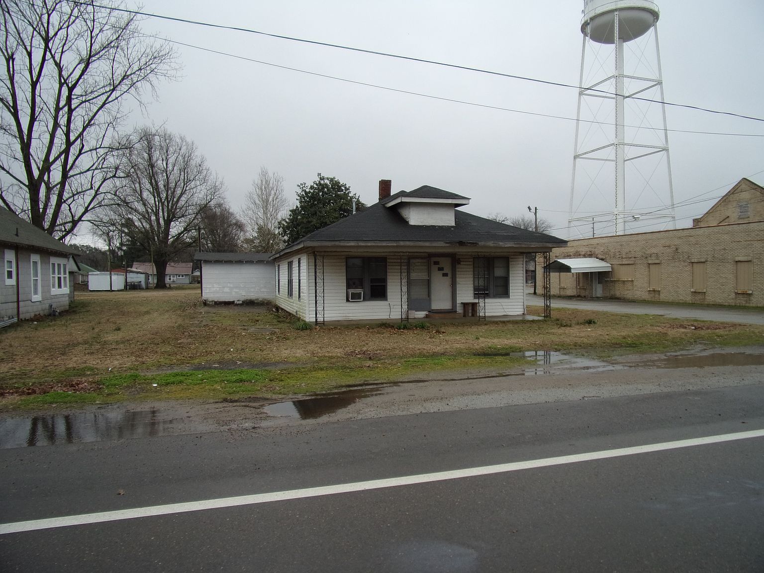 308 S Main St, Leachville, AR 72438 | Zillow