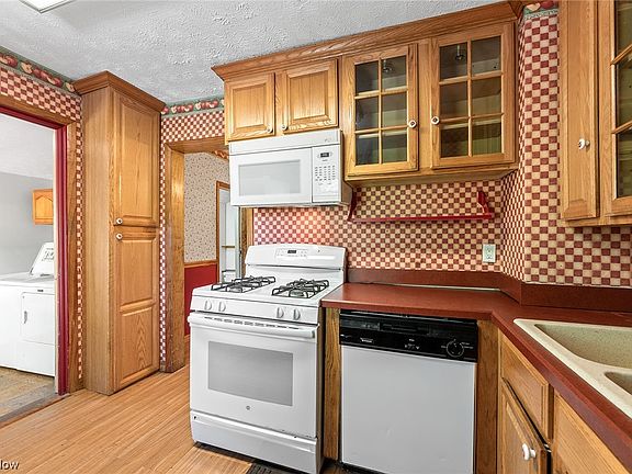 4581 Weymouth Rd, Medina, OH 44256 | MLS #4472856 | Zillow