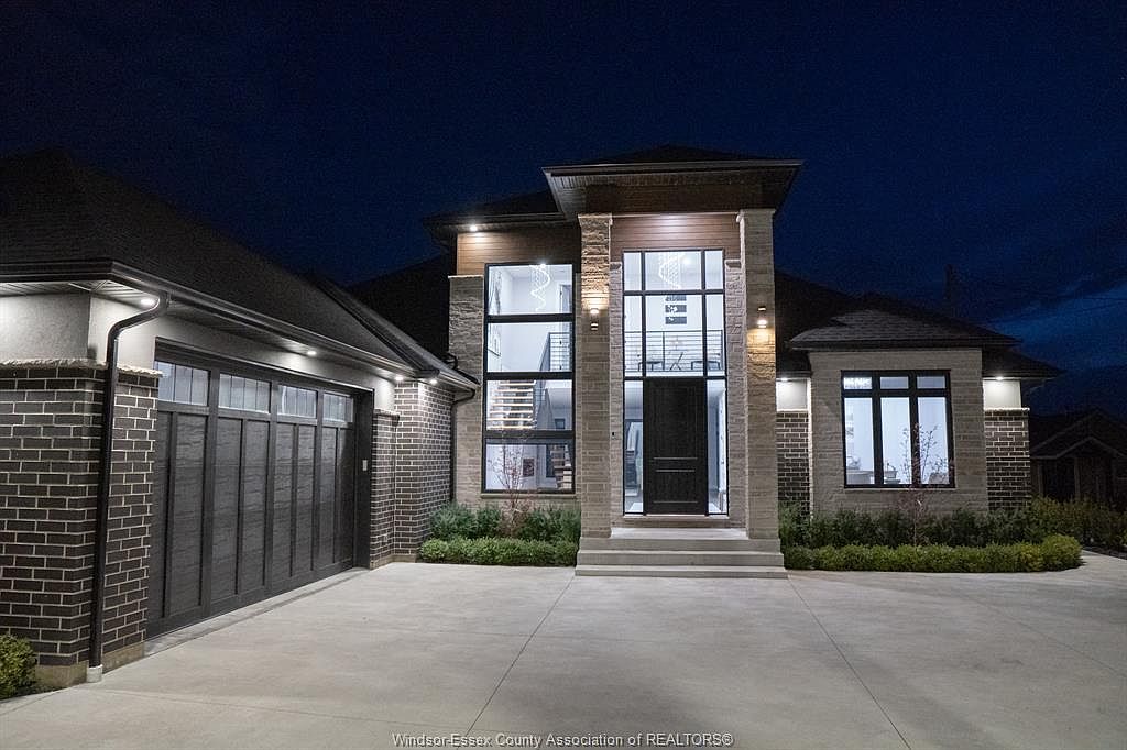 376 Robson Rd, Leamington, ON N8H 0A5 | MLS #24013324 | Zillow