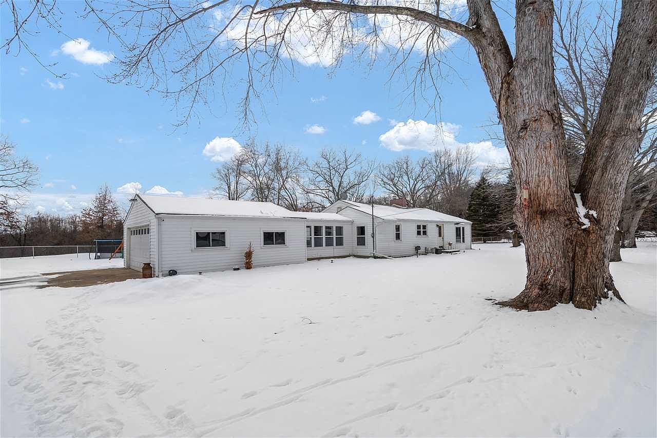 505 E Grove Ave, Michigan Center, MI 49254 | Zillow