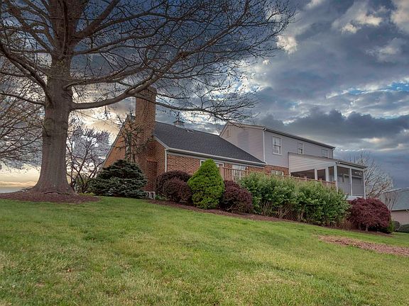 1605 Summit Dr, Waynesboro, VA 22980 | MLS #663520 | Zillow