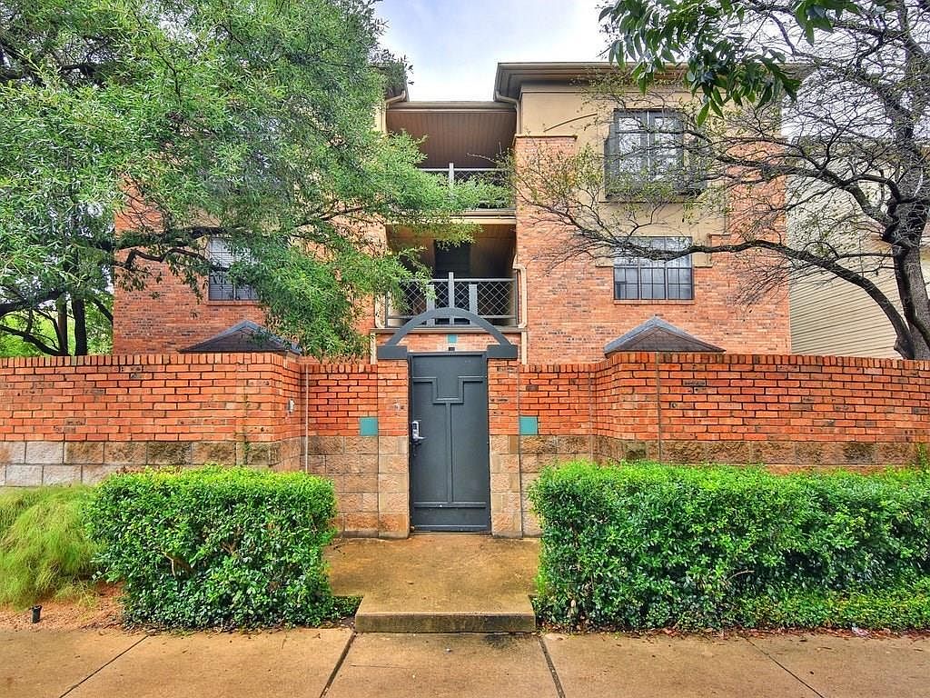 2217 W San Gabriel St #304, Austin, TX 78705 | Zillow