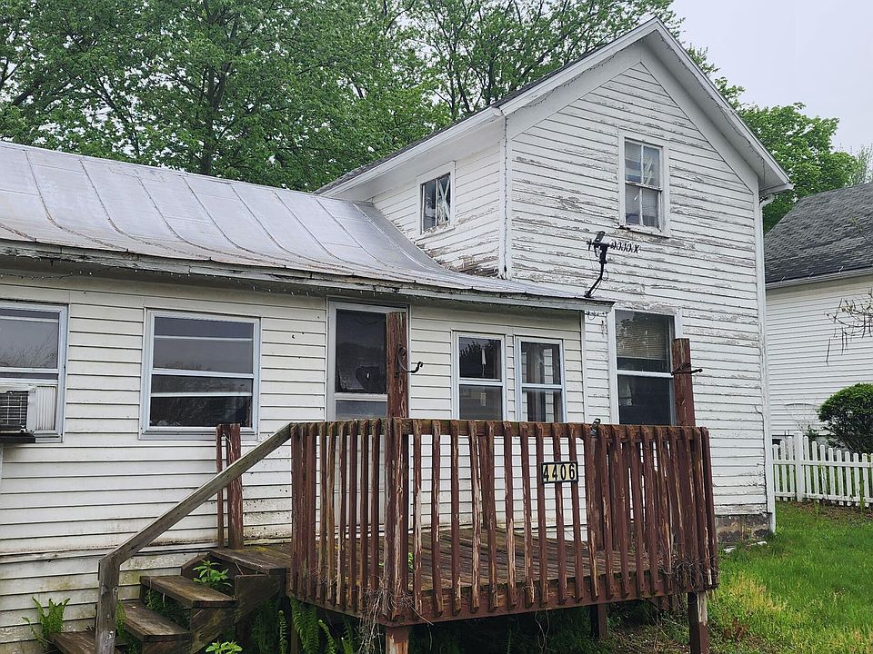 4406 12th St, Moline, MI 49335 | Zillow