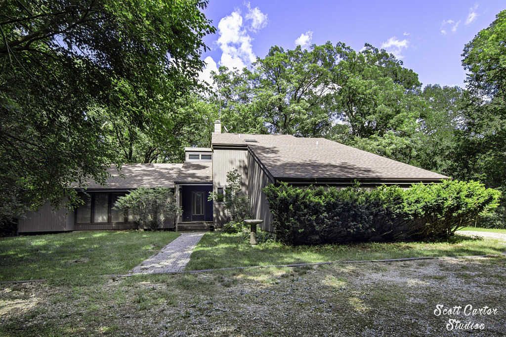 8014 Bull Valley Rd, Bull Valley, IL 60098 | Zillow