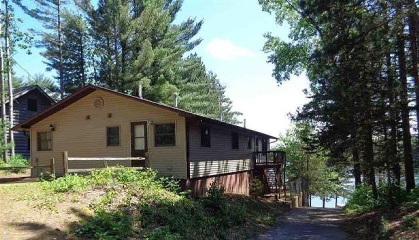 W5607 Aspen Rd, Wild Rose, WI 54984 | MLS #50284097 | Zillow
