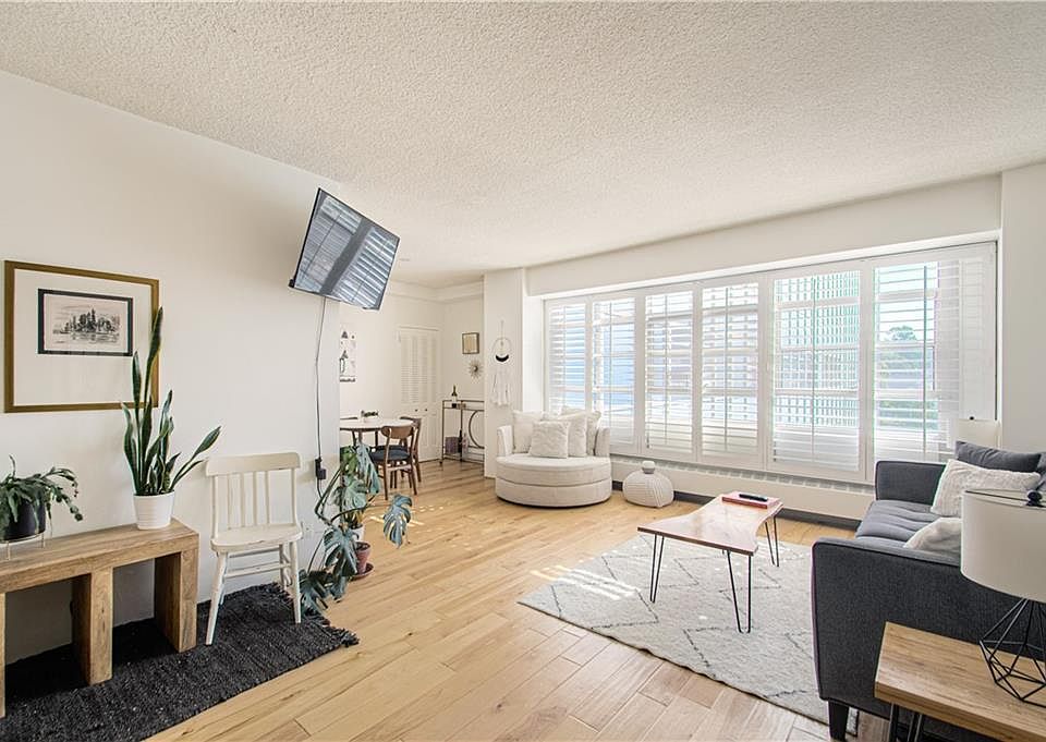 333 W Meyer Blvd APT 404, Kansas City, MO 64113 | Zillow