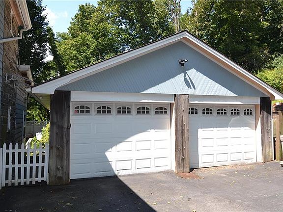 1321 Main St, Bath, PA 18014 | MLS #747337 | Zillow