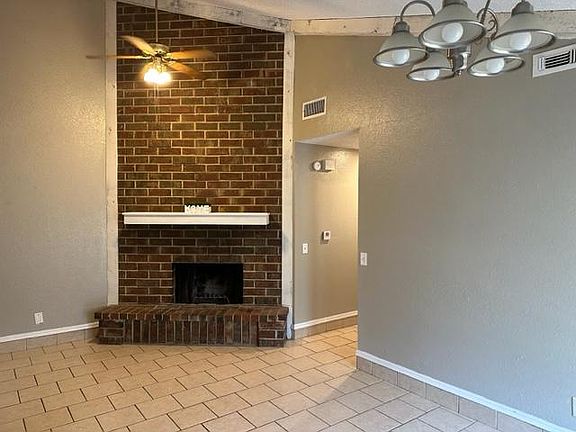 2010 Twisted Oak Dr, Norman, OK 73071 | Zillow