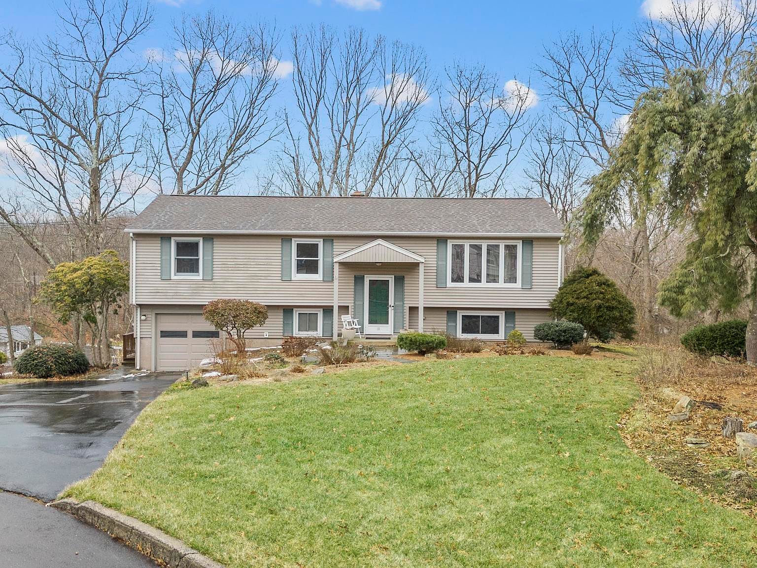 11 Roby Court, Branford, CT 06405 | Zillow