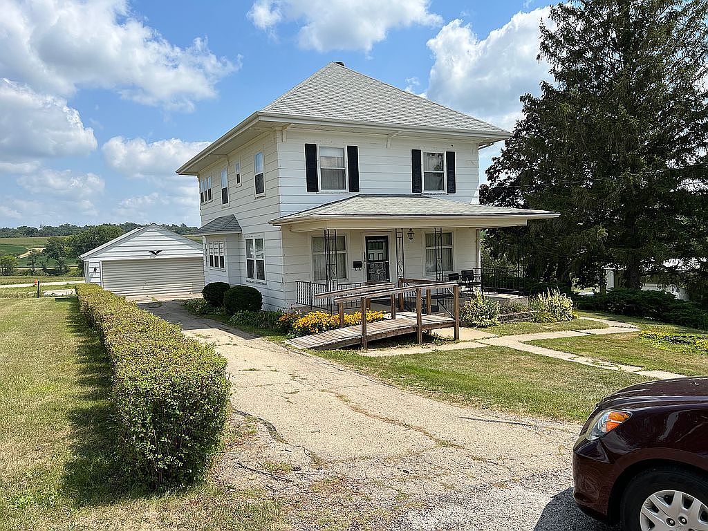 270 Maple St, Zwingle, IA 52079 | Zillow