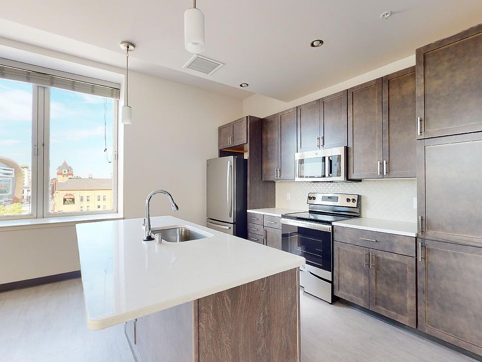 Journal Commons - 333 W State St Milwaukee WI | Zillow