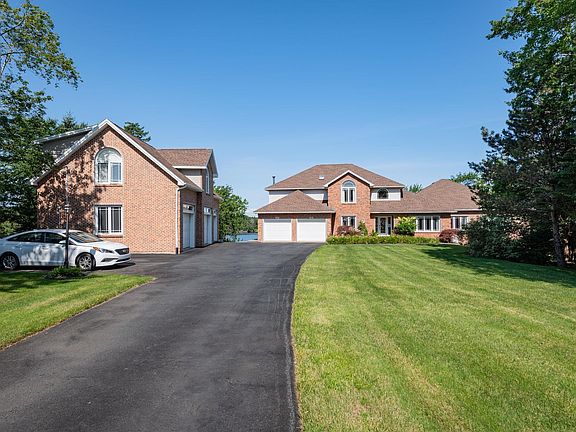 47 Long Lake Dr, Halifax, NS B4B 1K6 | MLS #202316621 | Zillow