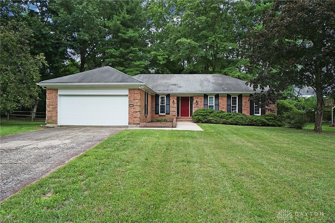 1271 Maplecrest Ct, Amelia, OH 45102 | Zillow