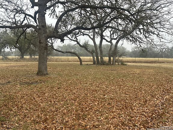 810 Flying T Ranch Rd, Bandera, TX 78003 | MLS #1841570 | Zillow