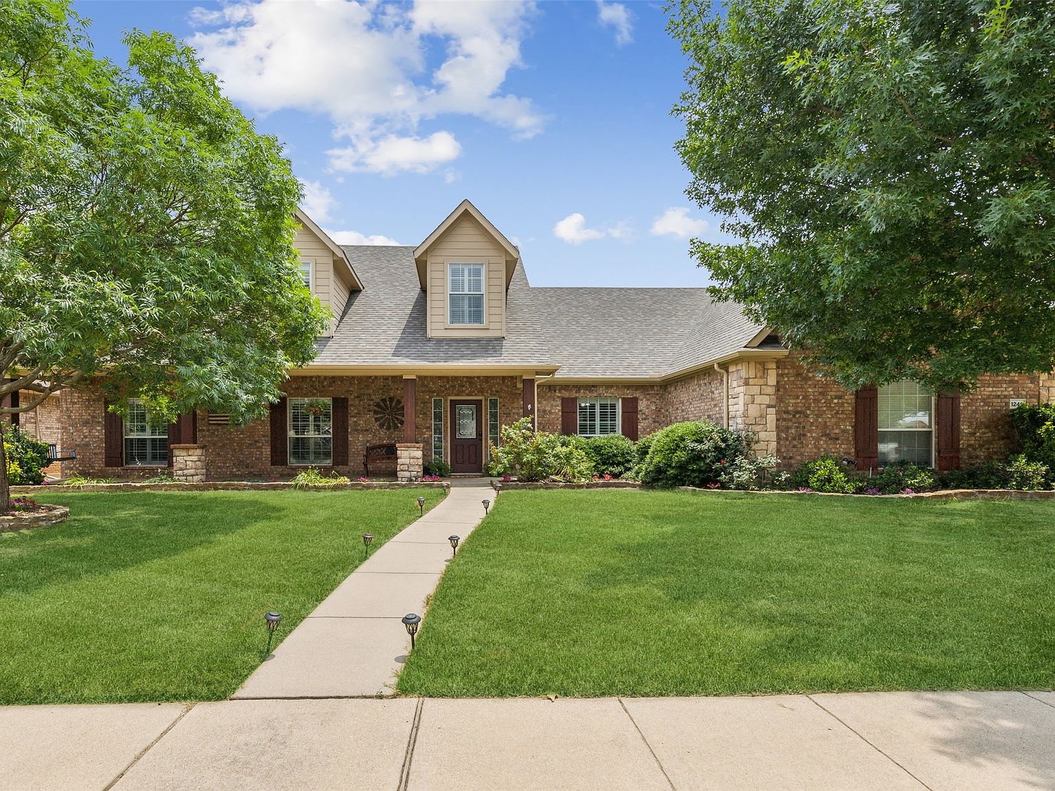 1249 Handkerchief Way, Fort Worth, TX 76115 | Zillow