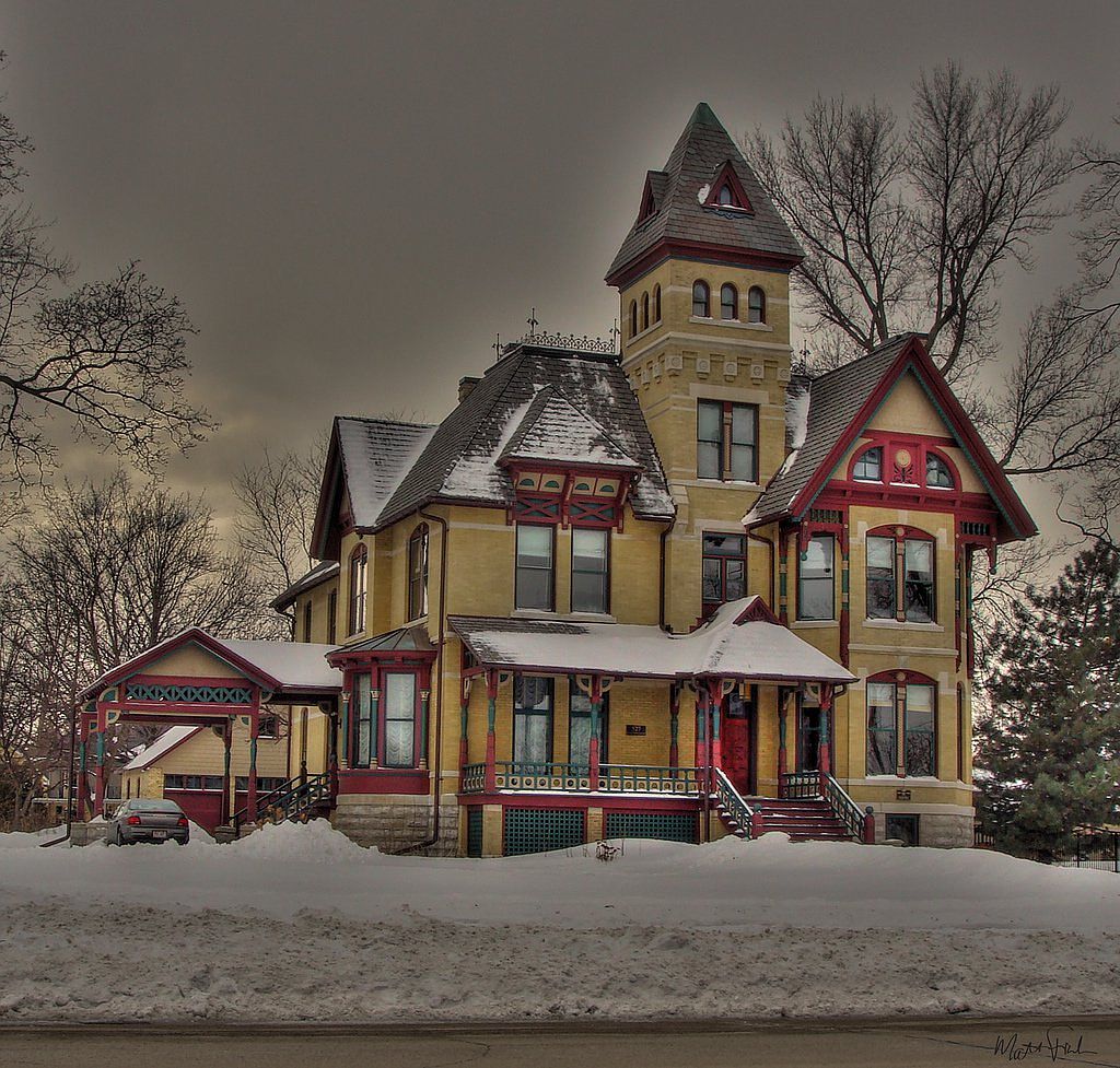 527 E Wisconsin Ave, Neenah, WI 54956 | Zillow