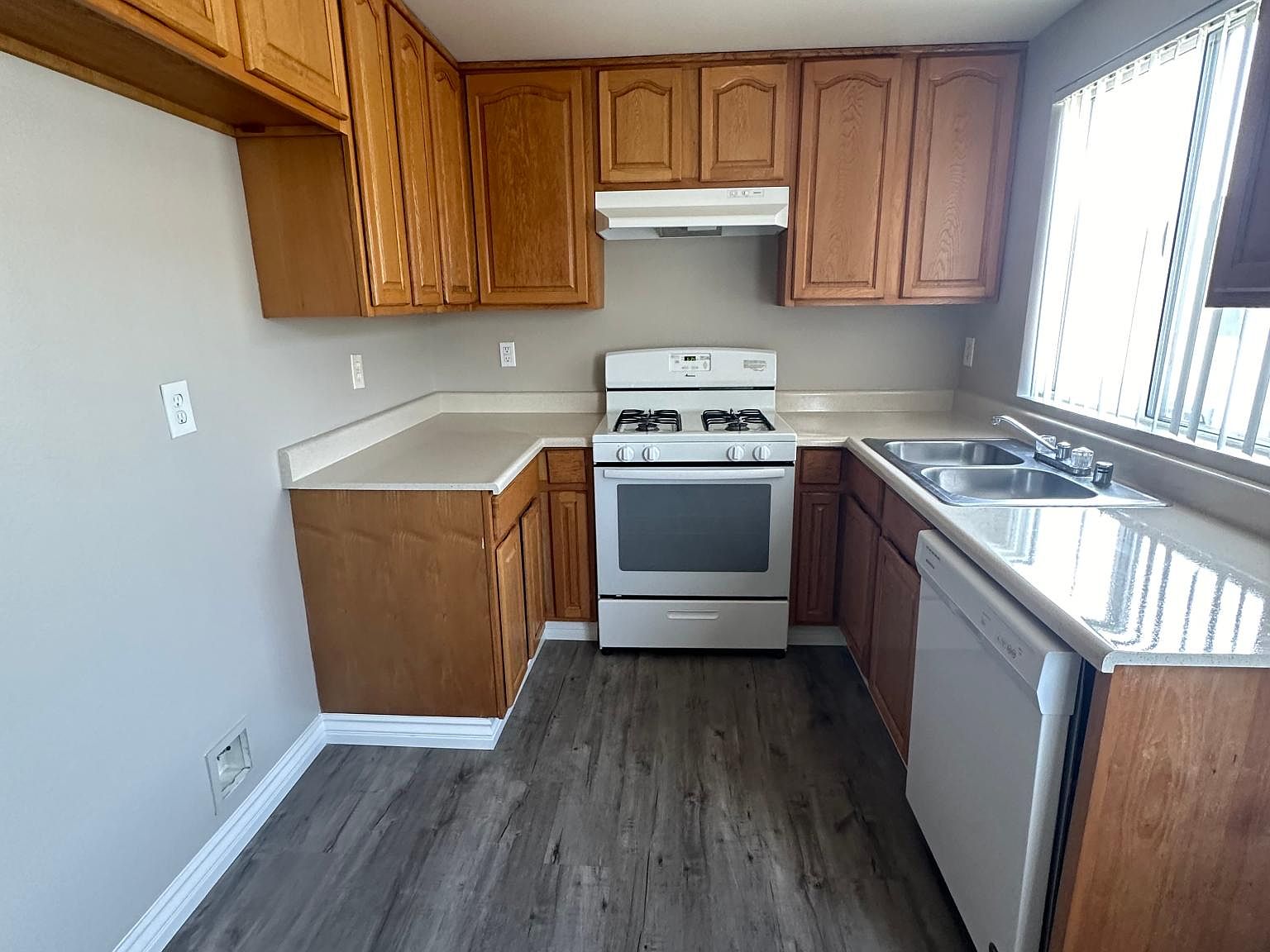 20609 Seine Ave #V, Lakewood, CA 90715 | Zillow