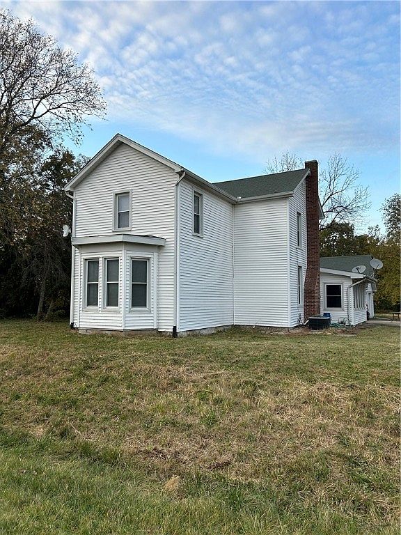 1676 E Elwin Rd, Decatur, IL 62521 | Zillow