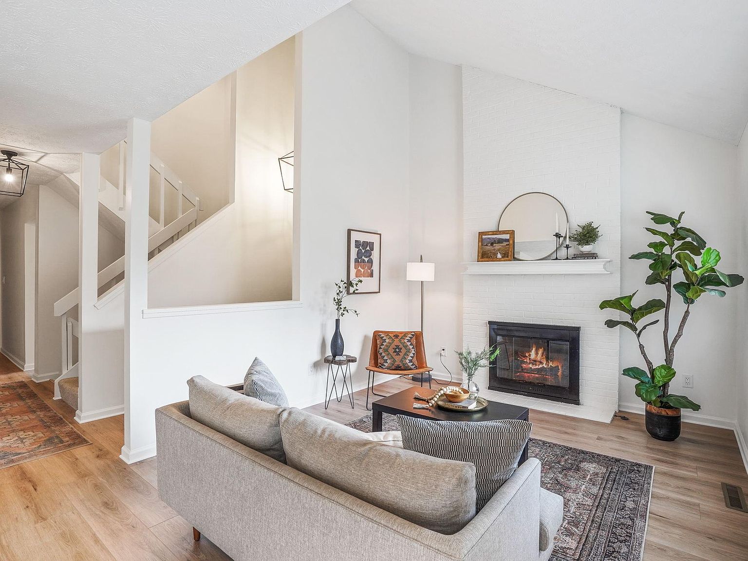 195 Corbins Mill Dr, Dublin, OH 43017 | Zillow