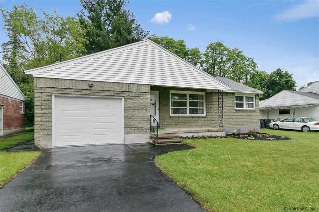 2585 4th Ave, Schenectady, NY 12303 | Zillow