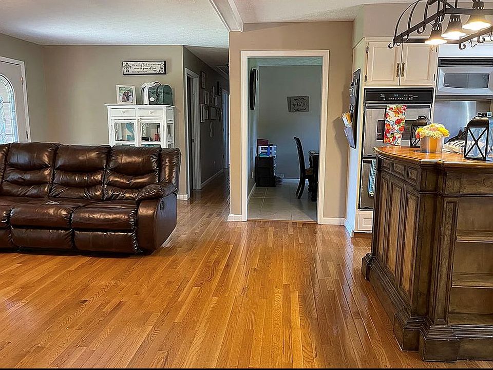 71 Poor House Ln, Burkesville, KY 42717 | Zillow