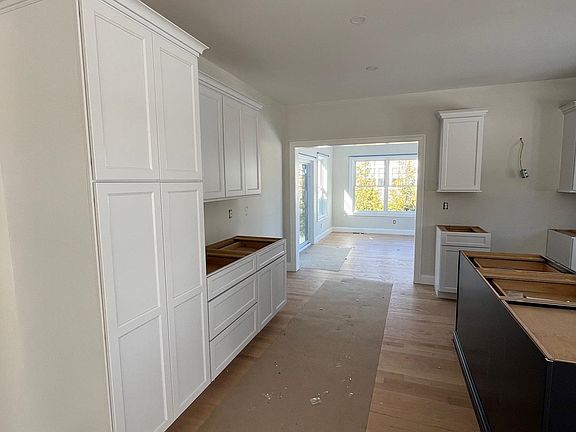 9 Kinsman Lane, Windham, NH 03087 | Zillow