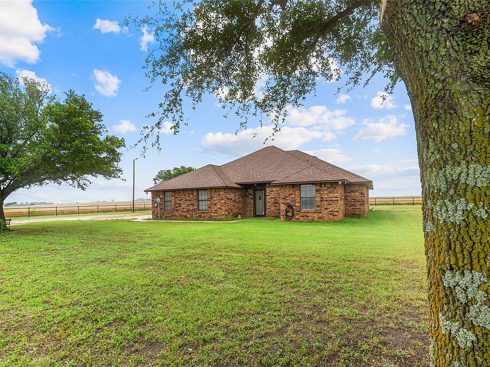 369 Odom Rd, Italy, TX 76651 | Zillow