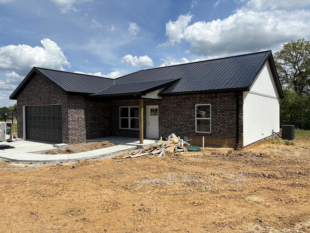 1112 N Jefferson St, Princeton, KY 42445 | Zillow