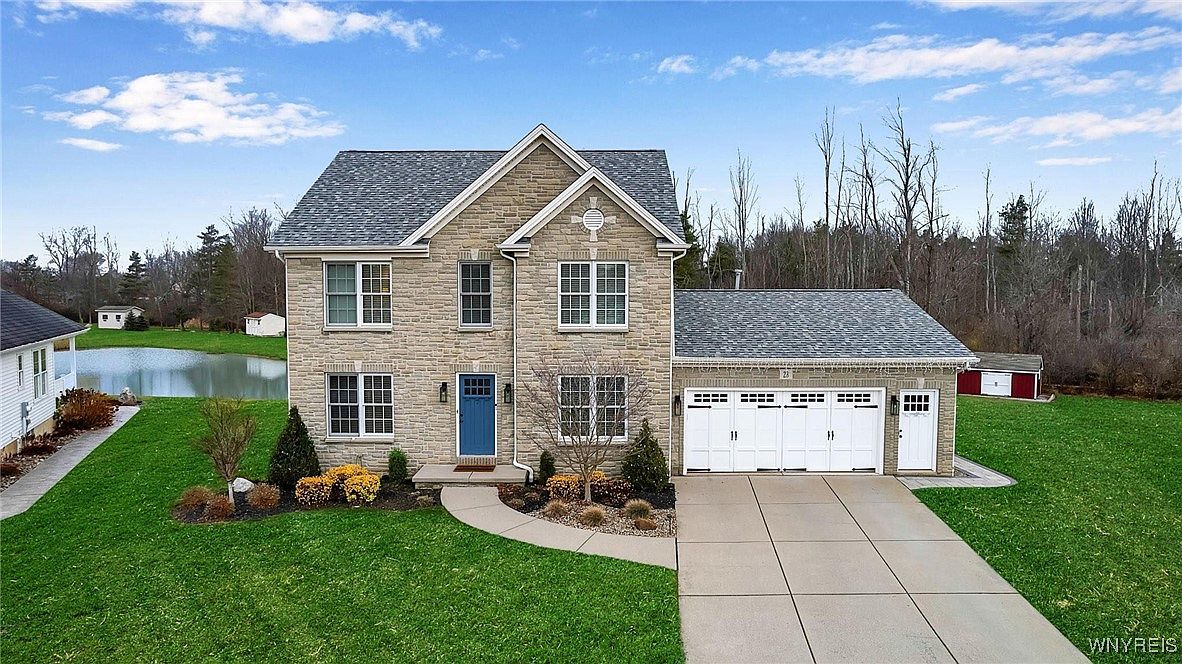 28 Americo Ct, Lancaster, NY 14086 | Zillow