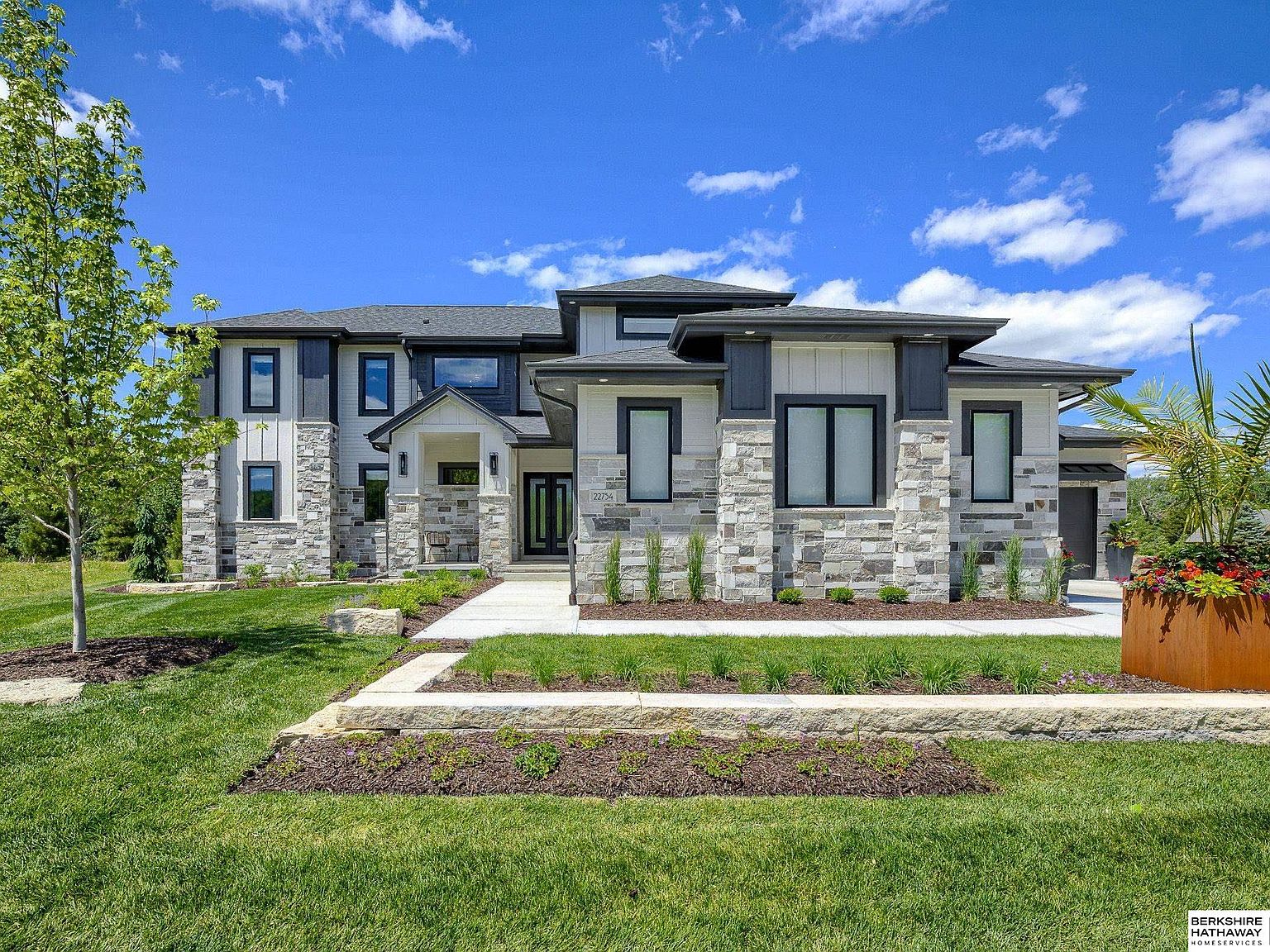 22754 Sanctuary Ridge Dr, Elkhorn, NE 68022 | Zillow