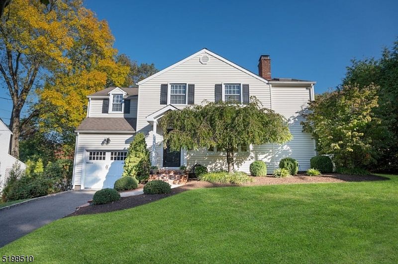 285 Kent Place Blvd, Summit, NJ 07901 | Zillow