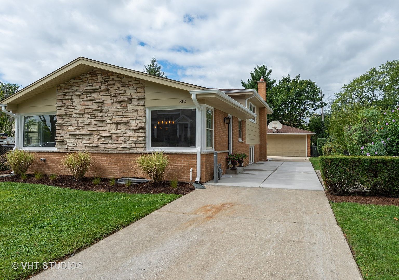 312 N Delphia Ave, Park Ridge, IL 60068 | Zillow