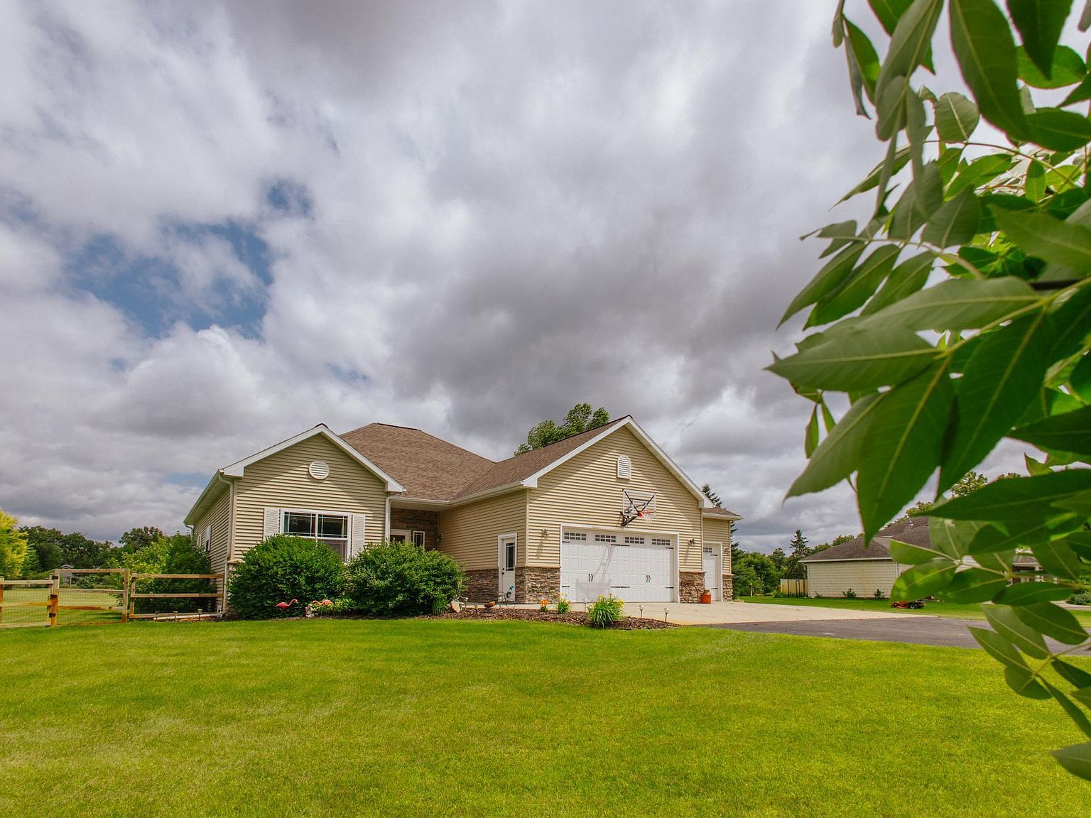 46067 Little Pine Loop, Perham, MN 56573 | MLS #6594884 | Zillow