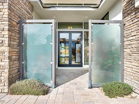 32 Hunting Horn Dr, Las Vegas, NV 89135 | Zillow