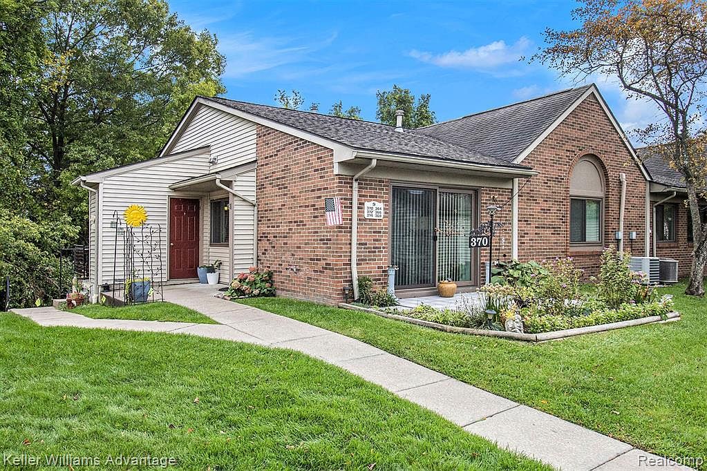 370 Spring Brooke Dr, Brighton, MI 48116 | Zillow