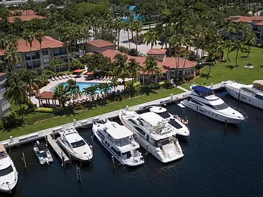 3075 NE 190th St Miami FL | Zillow