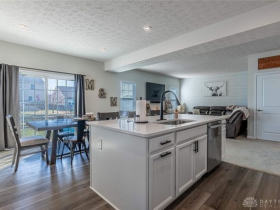 3523 Darcie Dr, Franklin, OH 45005 | Zillow