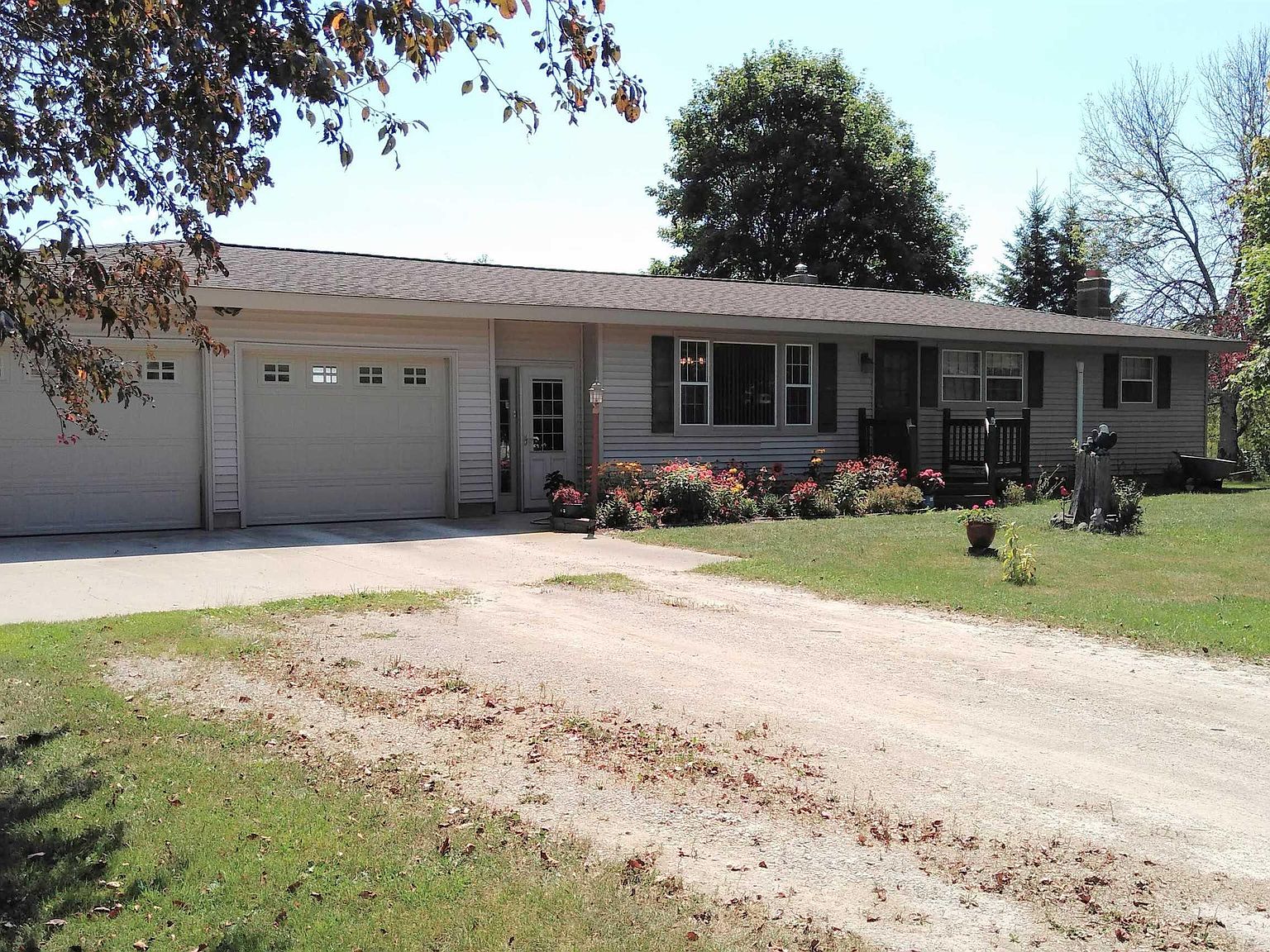 1417 1545th Ln, Schaffer, MI 49807 | Zillow