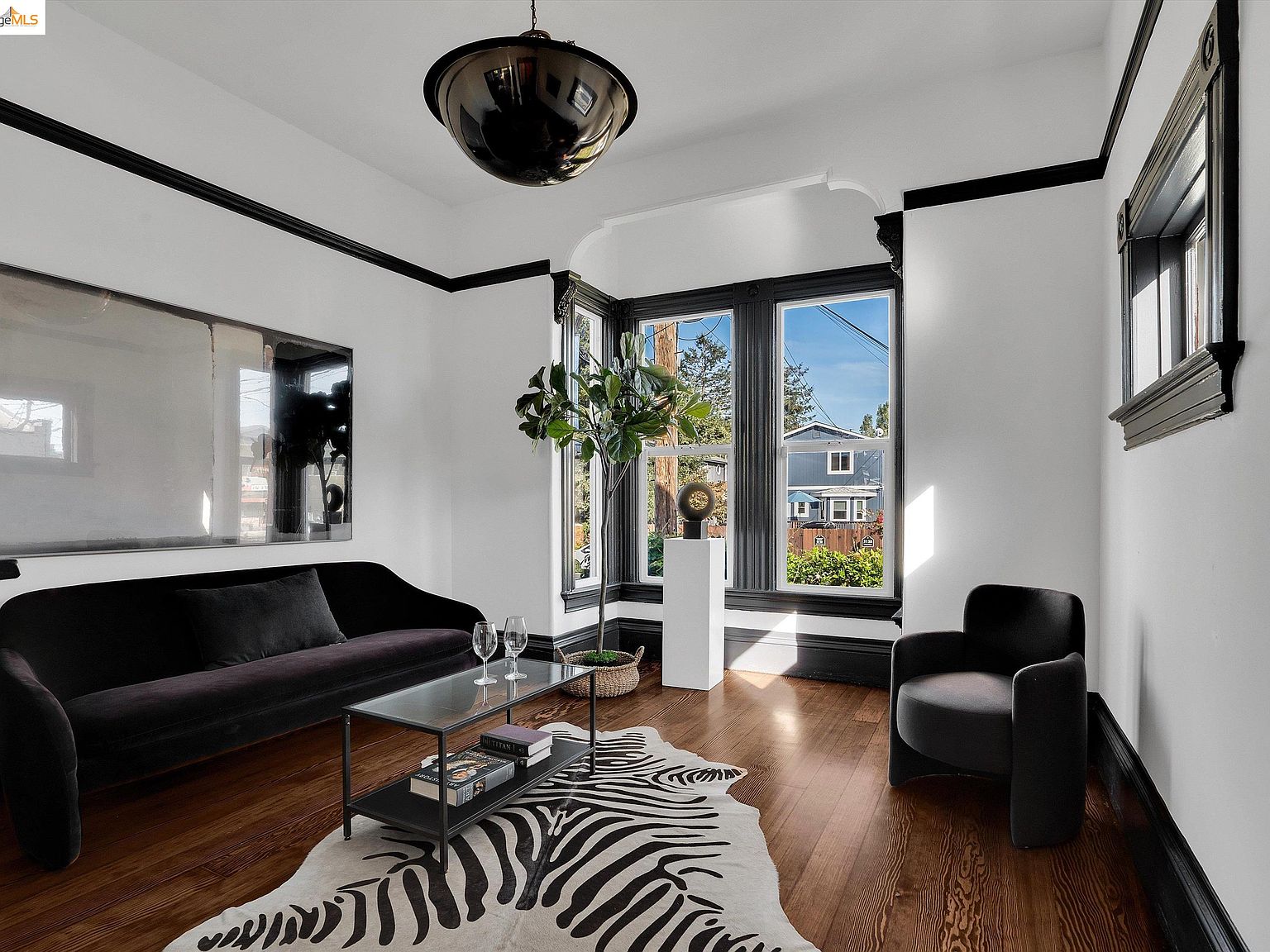 3129 Market St, Oakland, CA 94608 | Zillow