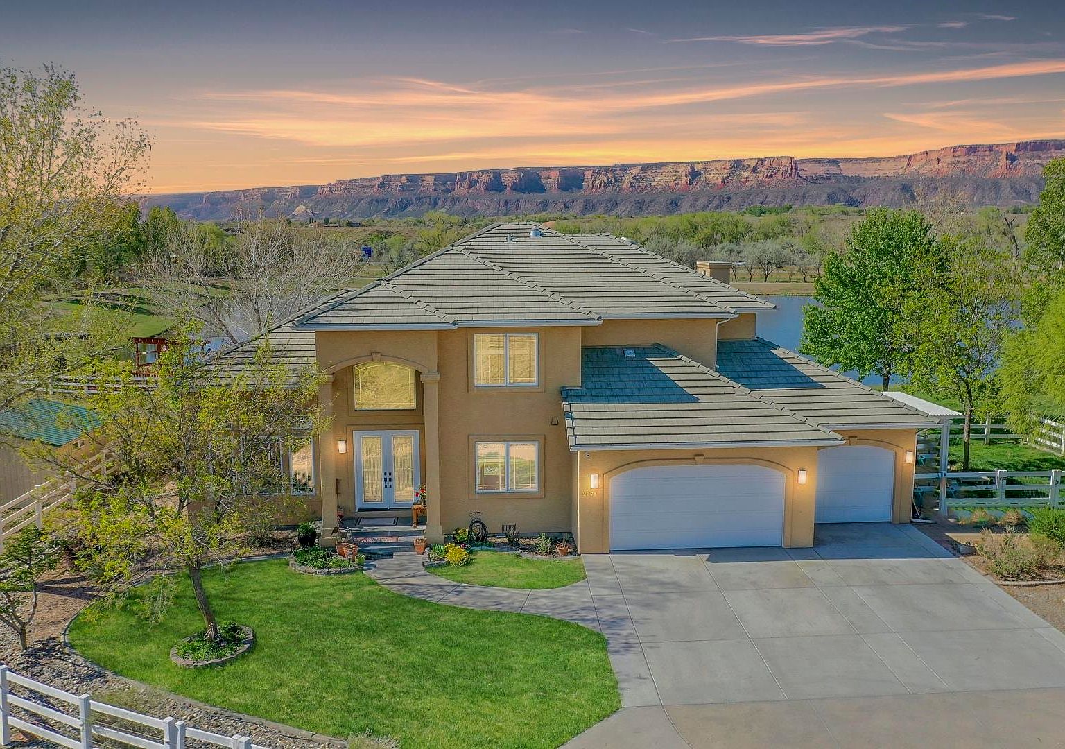 2071 Blue Water Dr, Fruita, CO 81521 | Zillow