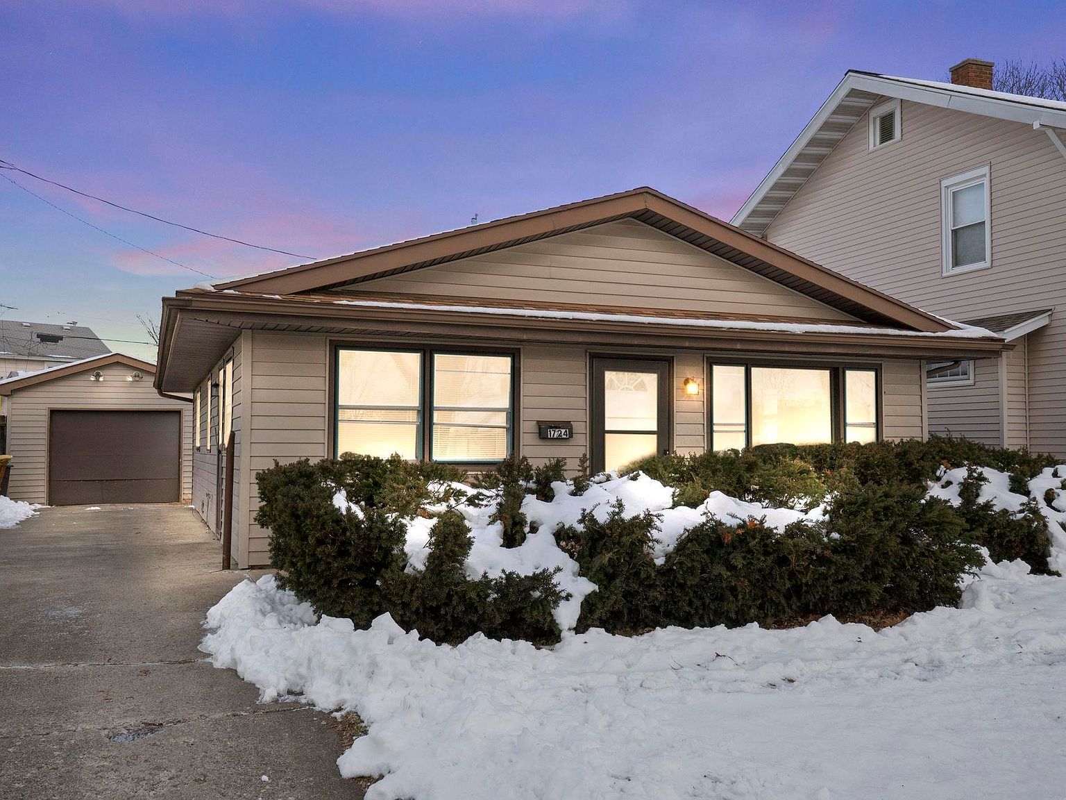 1724 Spring St, Fort Wayne, IN 46808 | Zillow