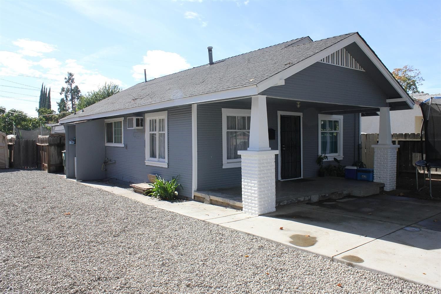 109 Oak St, Modesto, CA 95351 | Zillow