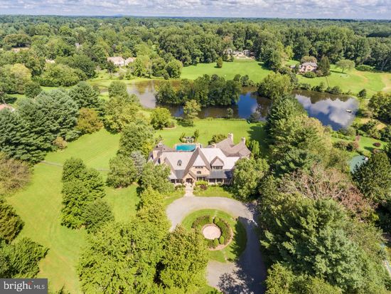 626 Philip Digges Dr, Great Falls, VA 22066 | MLS #VAFX1206760 | Zillow