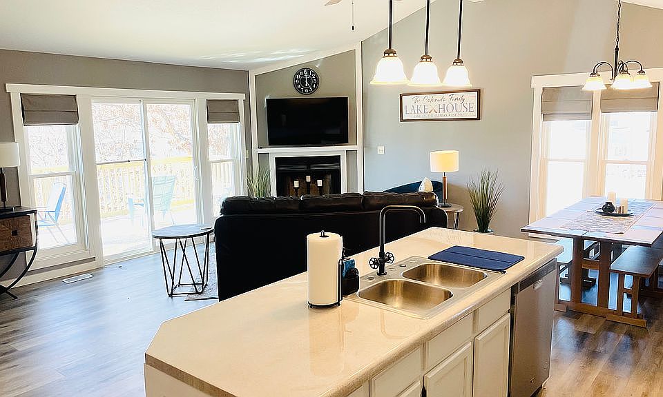 279 Spring Rd, Lake Ozark, MO 65049 | Zillow